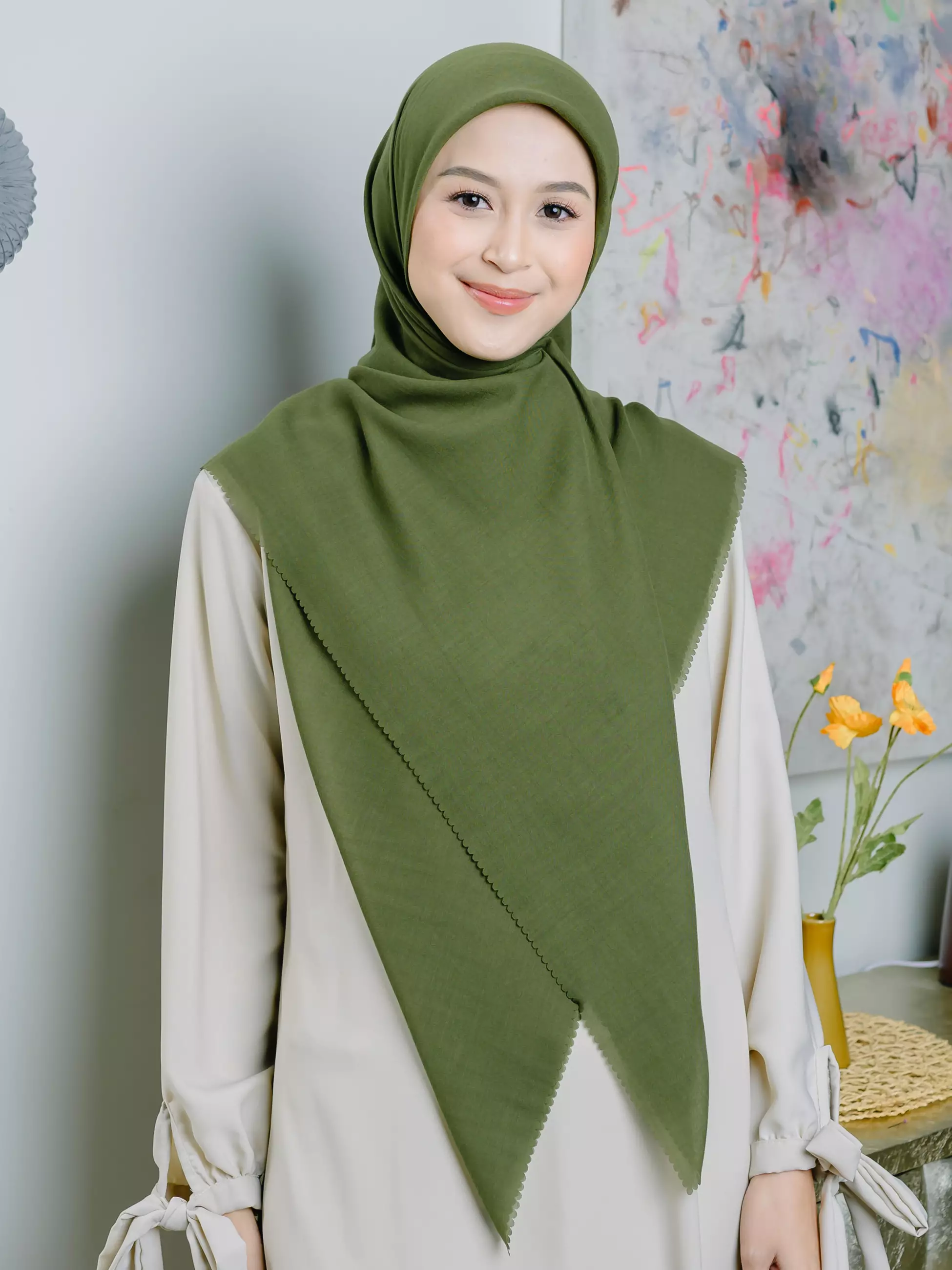 Jual Lozy Hijab Mima Syari Lasercut Army Original 2024 | ZALORA Indonesia