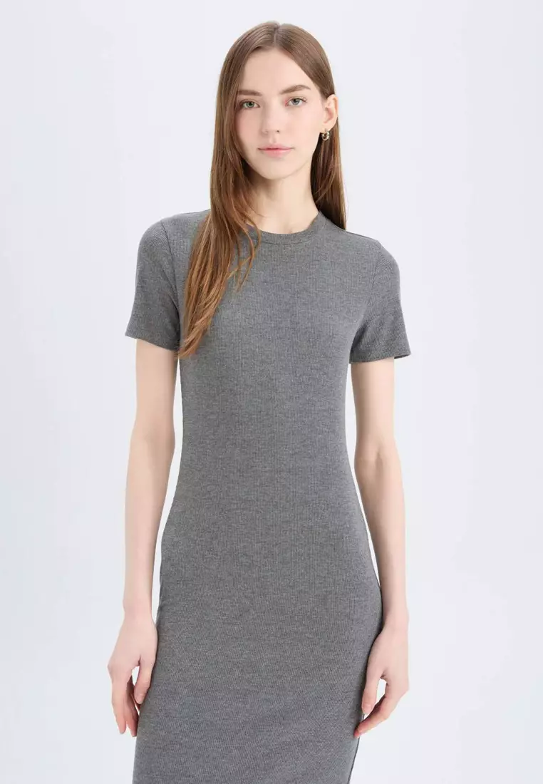 Buy DeFacto Bodycon Body Hugging Crew Neck Basic Plain Ribbed Camisole ...