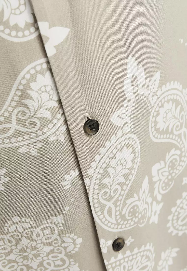 Jual Jack & Jones Jeff Paisley Resort Shirt Original 2024 | ZALORA ...