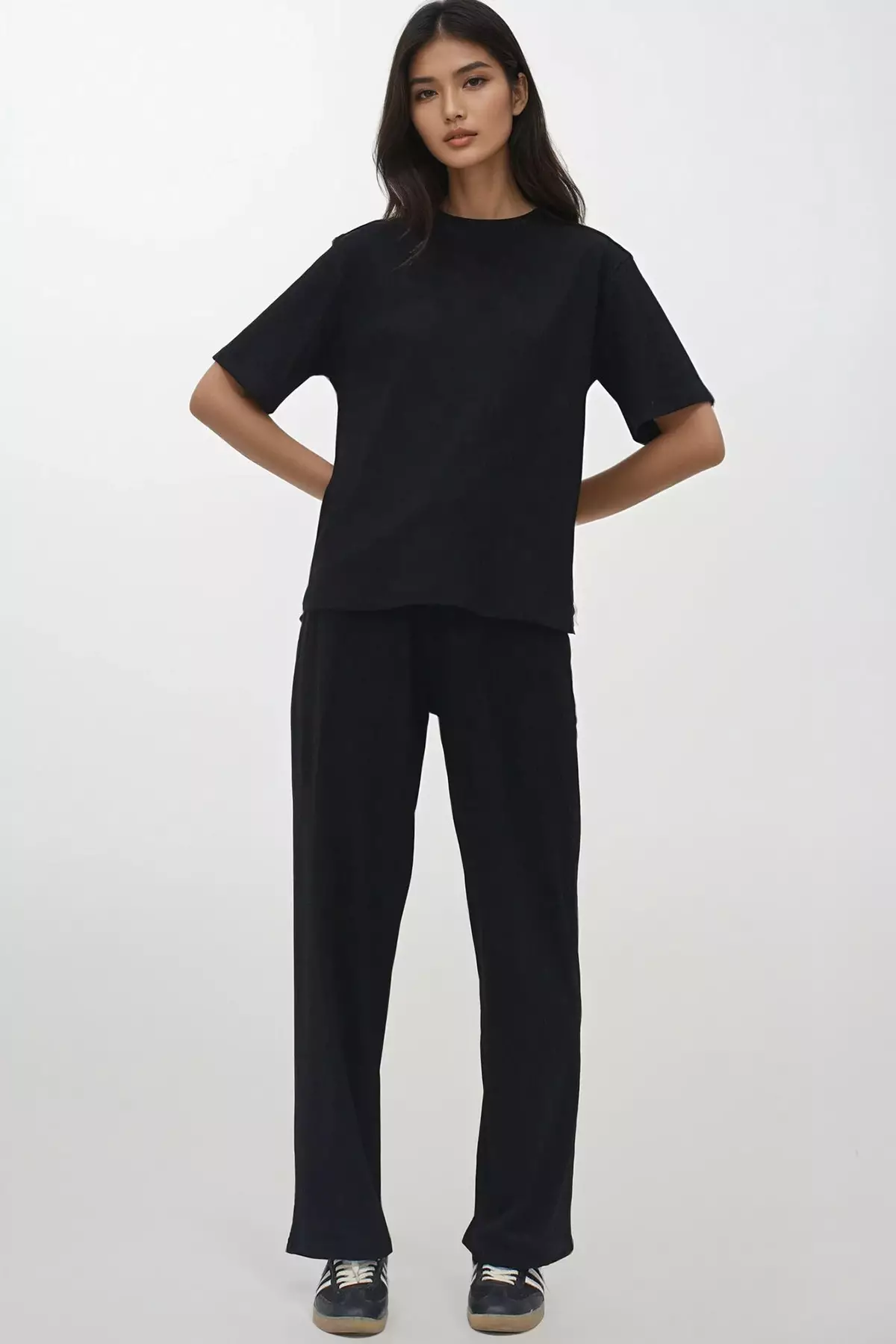 Buy Alacati Basic T-Shirt & Pants Set 2025 Online | ZALORA