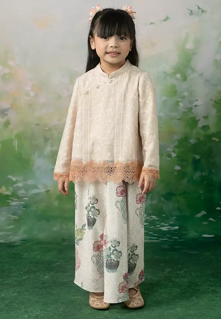 Buy Lubna Kids Blossom Kurung Kedah Set Online | ZALORA Malaysia