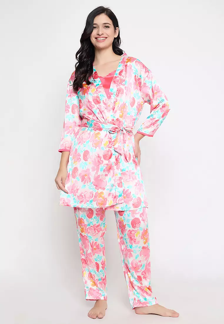 Buy Clovia Clovia Floral Print 3 Piece Nightwear Set in Peach- Satin ...