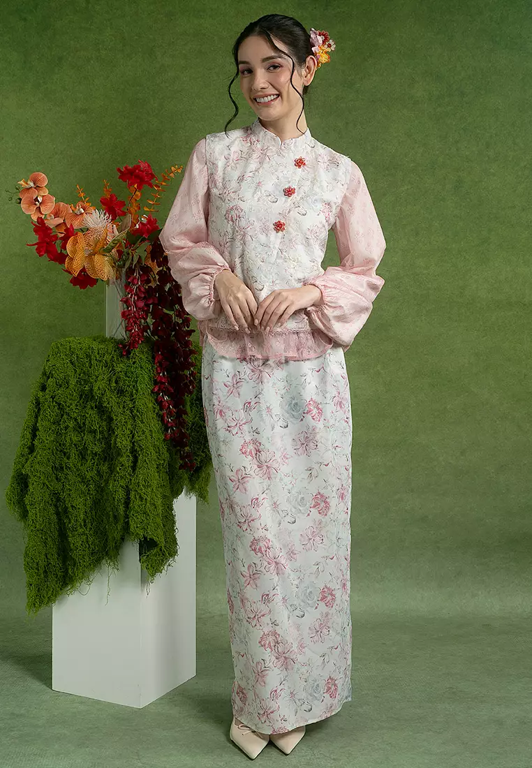 Buy Lubna Hana Kurung Modern Embroidered Set 2026 Online | ZALORA