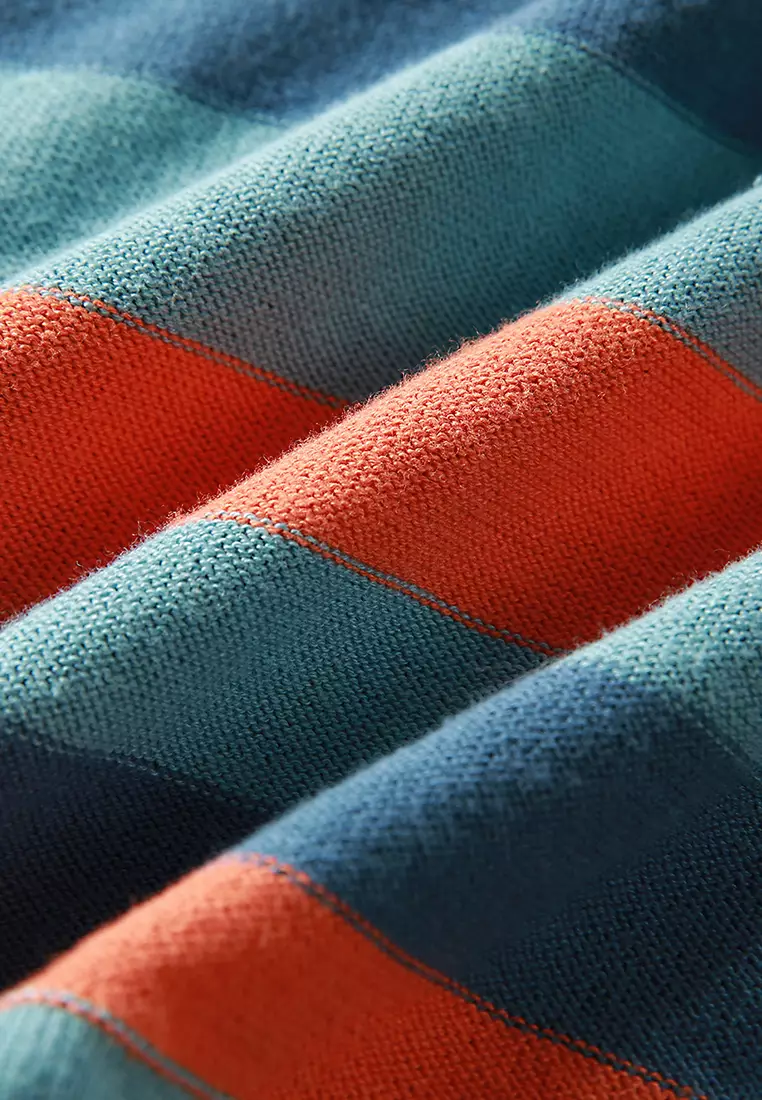 Buy Its Me Simple Colorblock Hooded Sweater 2025 Online | ZALORA