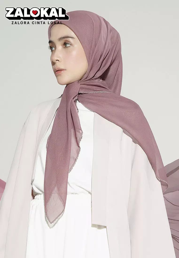 Jual Lozy Hijab Paris Embroidery Signature Square (Lozy X Hamidah ...