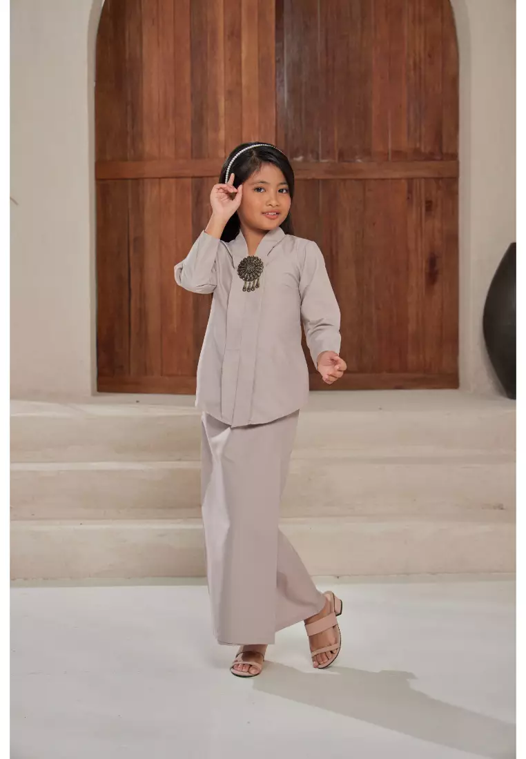 Buy Amar Amran Kebaya Rokiah For Kids 2025 Online | ZALORA