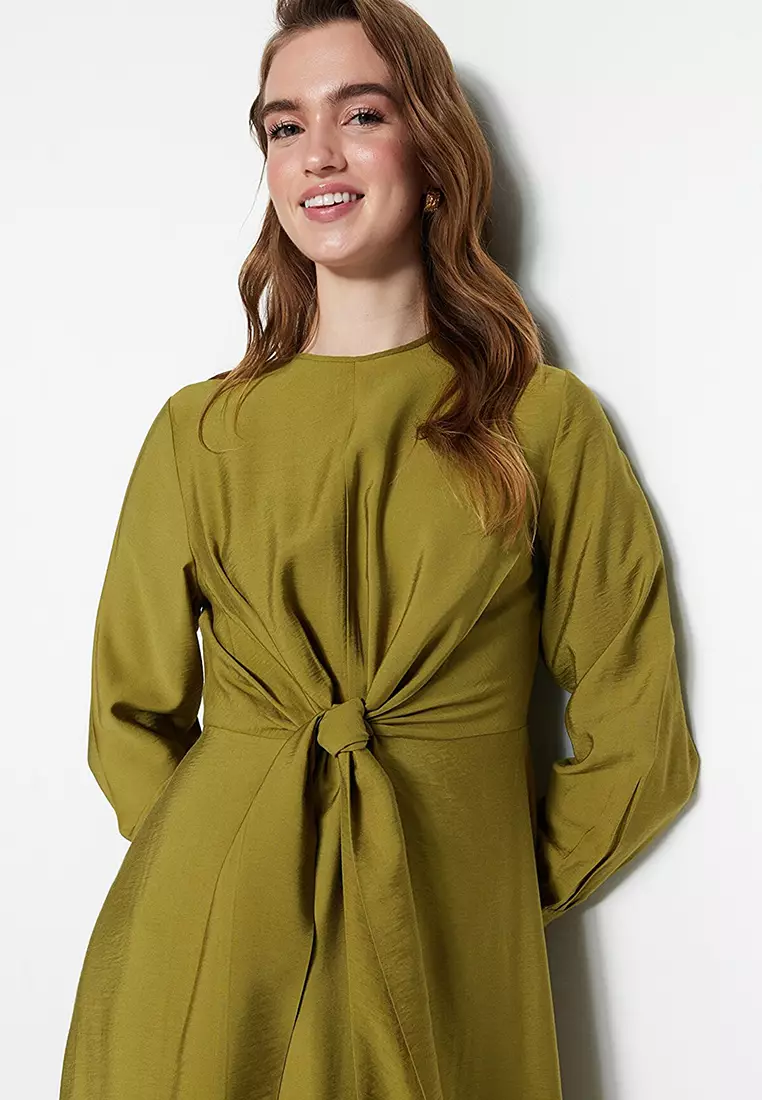 Jual Trendyol Modest Knot Front Dress Original 2025 | ZALORA Indonesia