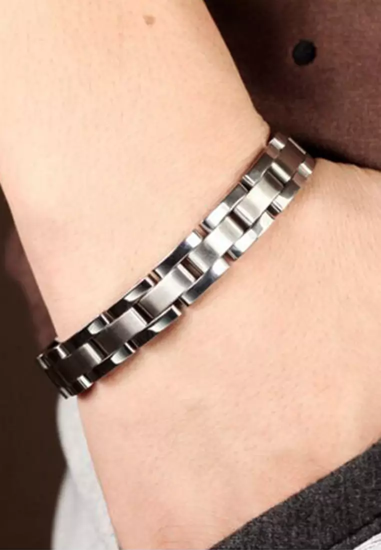 Buy YOUNIQ YOUNIQ Magnetic Titanium Steel Bracelet Health Chain for Men ...