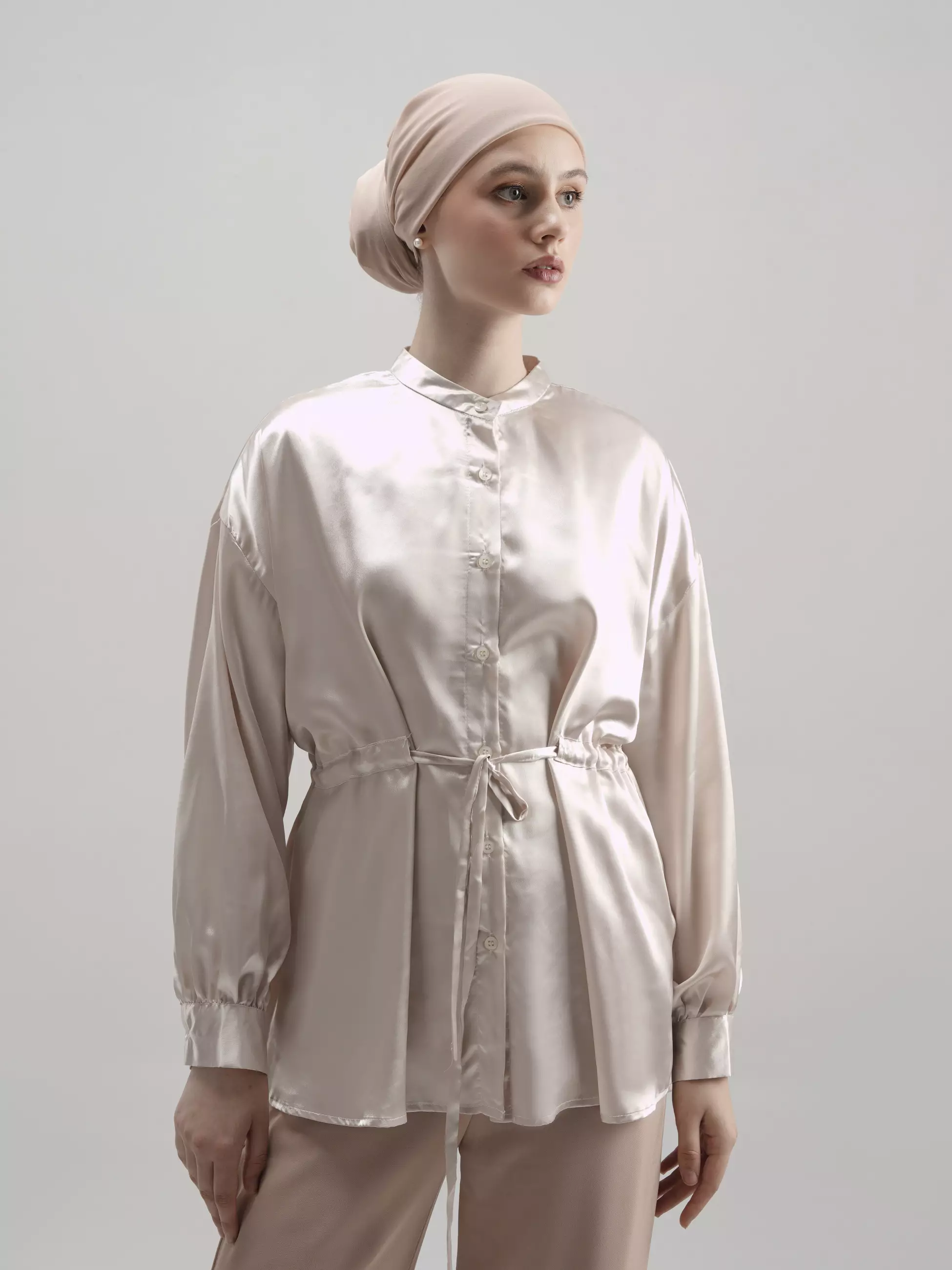 Jual Aleza Aleza - Eve Shirt Beige Original 2025 | ZALORA Indonesia