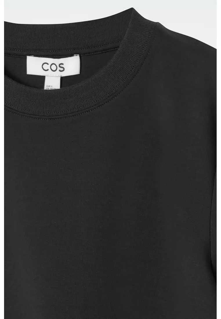 Buy COS CLEAN CUT REGULAR LONG-SLEEVED T-SHIRT 2026 Online | ZALORA