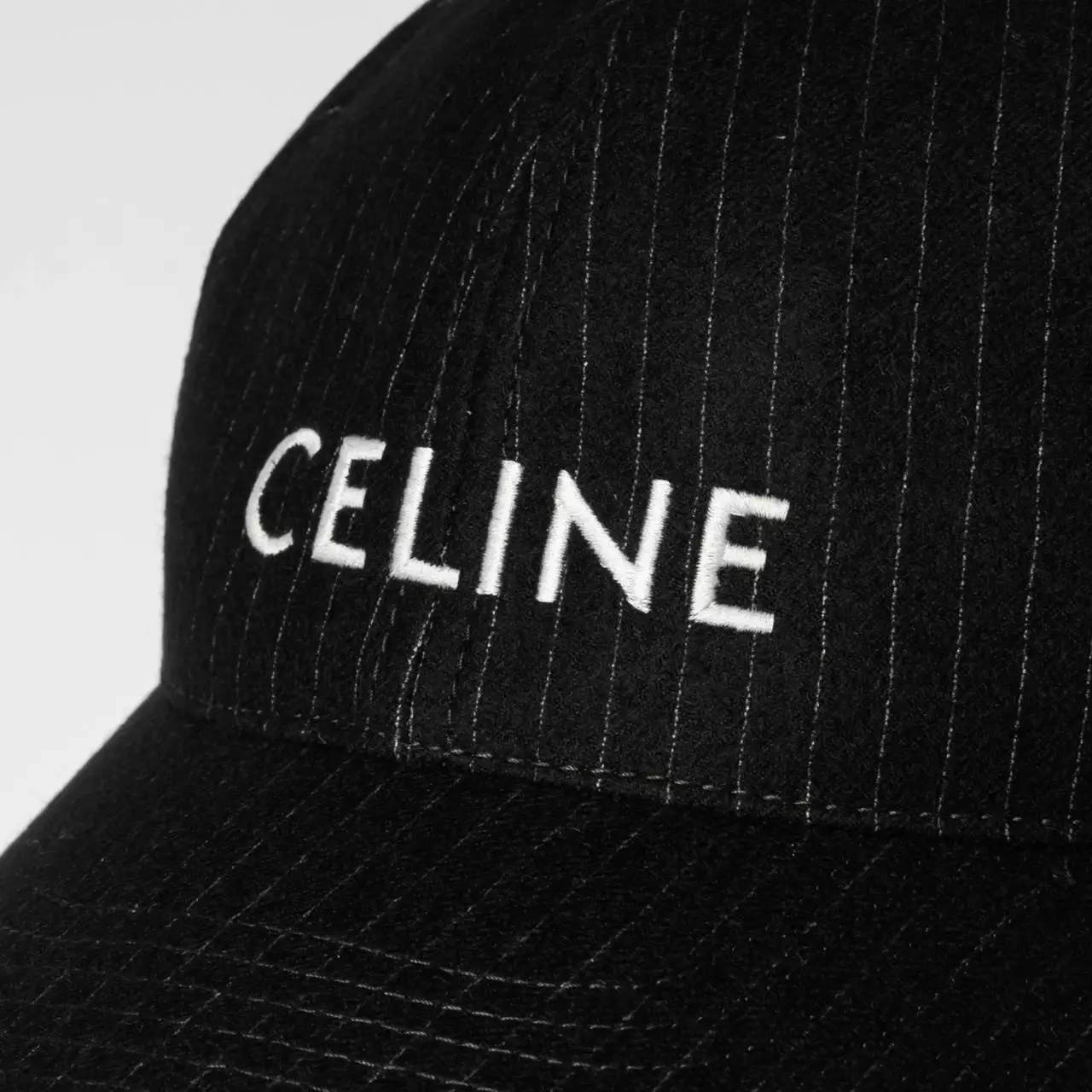 Jual Celine Baseball Cap In Flannel Noir/Craie Original 2025 | ZALORA ...