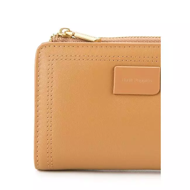 Jual Hush Puppies BRITNEY BI FOLD WLT Original 2026 | ZALORA Indonesia