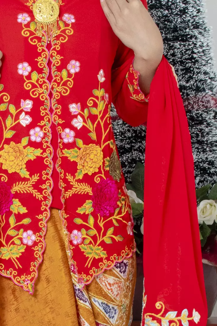 Jual Soraya Kebaya Kebaya Classic - Nyonya Kebaya Original 2025 | ZALORA Indonesia