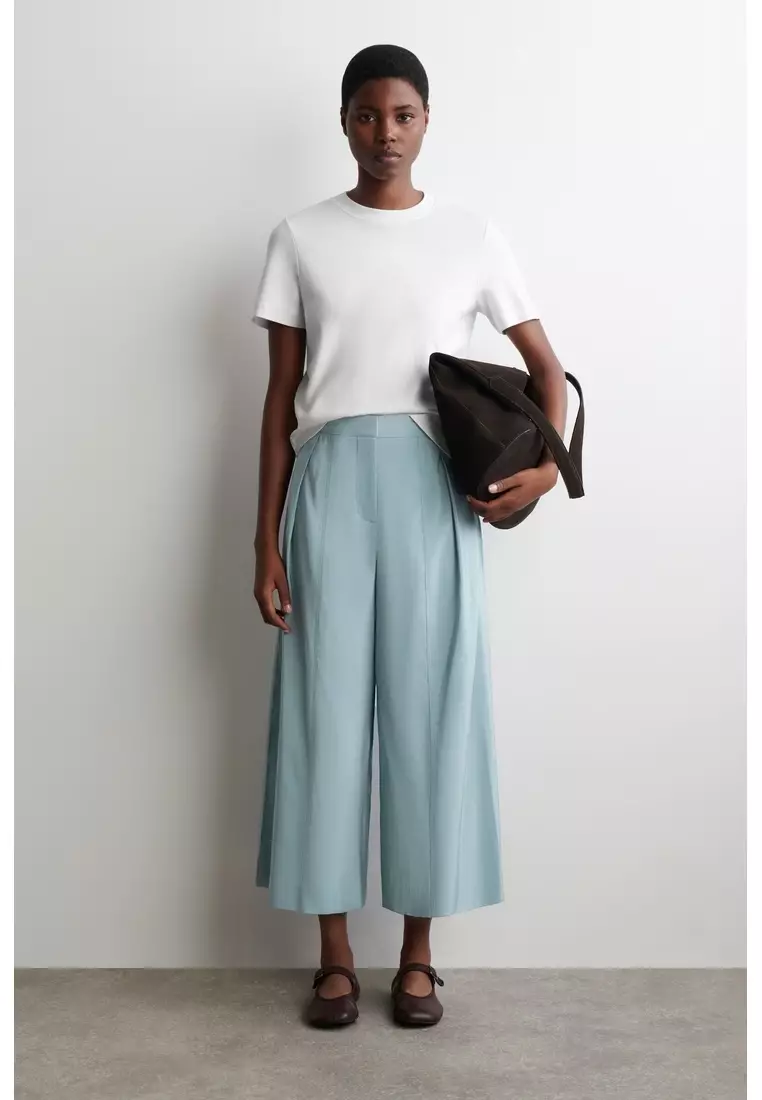 Buy COS FLUID PLEATED CULOTTES 2025 Online | ZALORA