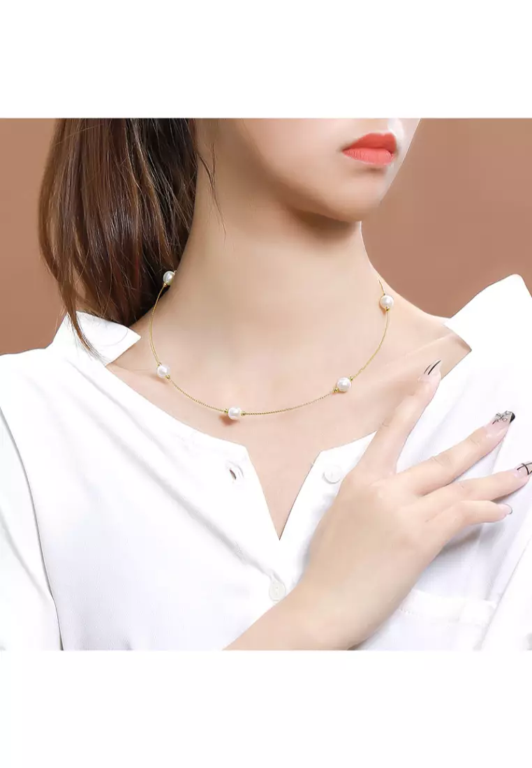 Buy Lara Freshwater Pearl Star Lockbone Chain 2025 Online | ZALORA