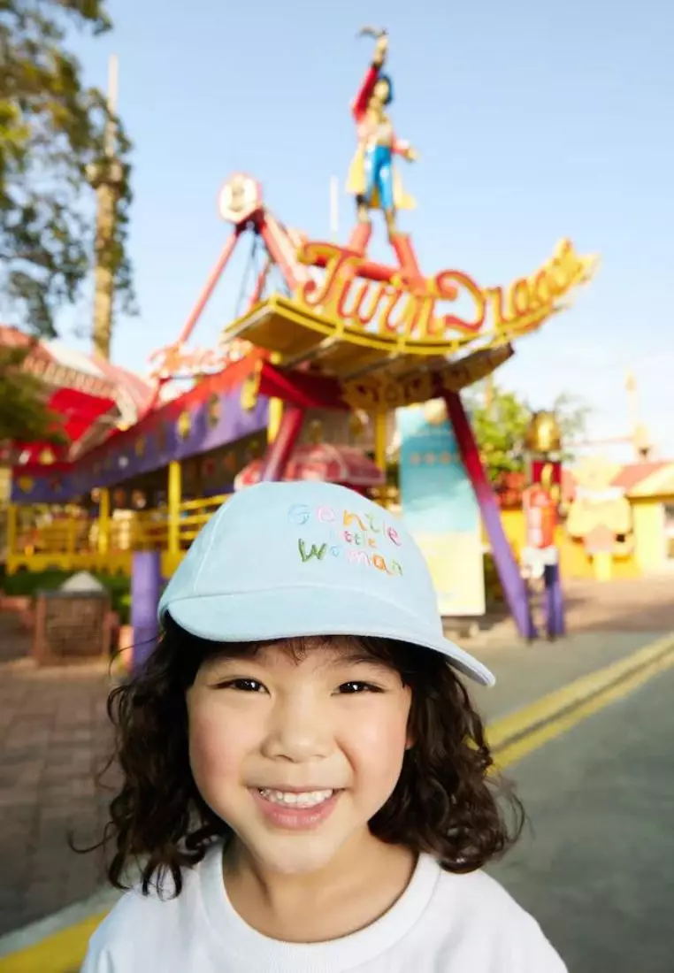 Jual GENTLEWOMAN GENTLEWOMAN GLW CRAYON Cap Blue Original 2025 | ZALORA ...