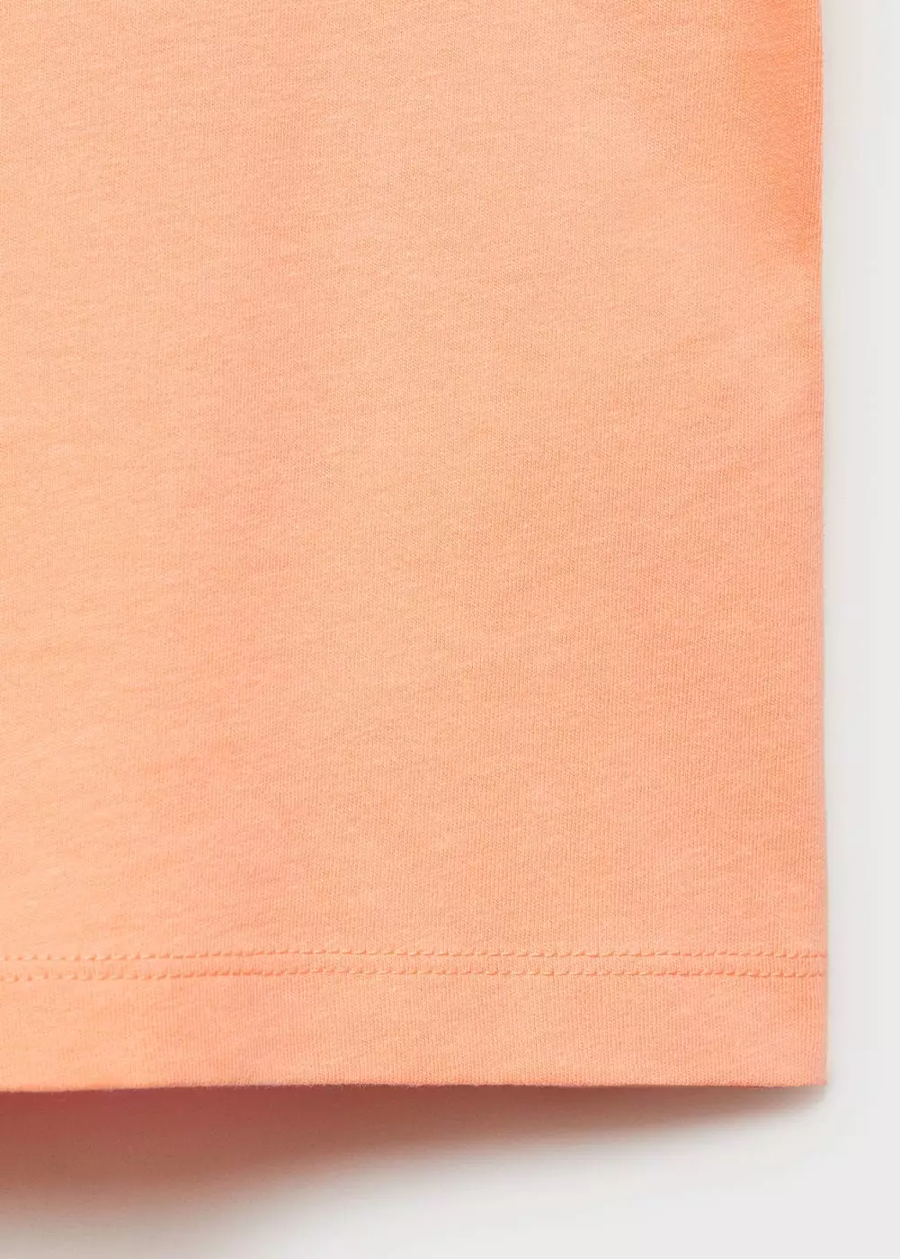 Jual Mango T-shirt motif lengan pendek Original 2025 | ZALORA Indonesia