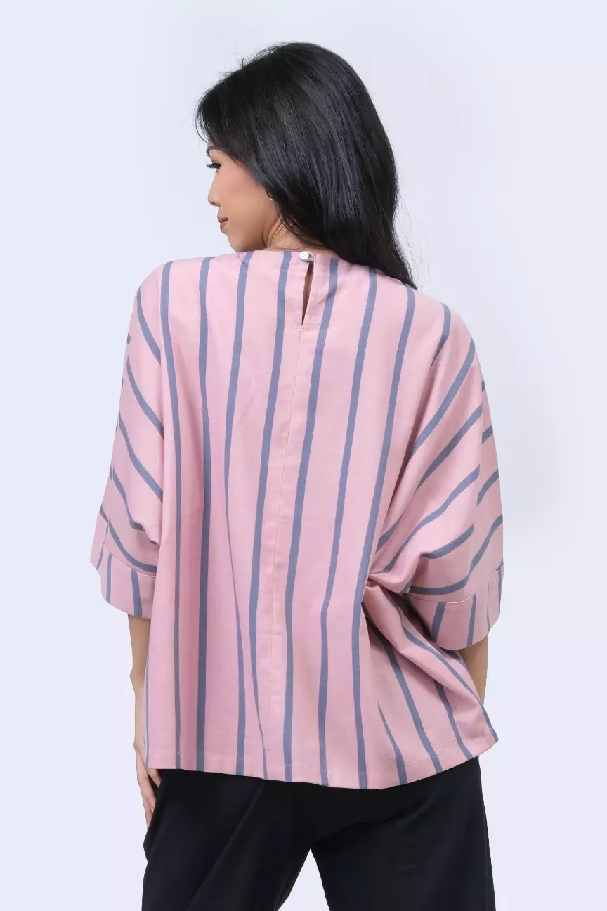 Jual Bodytalk Blouse Wanita Tinsley Grey Pink Original 2025 | ZALORA Indonesia