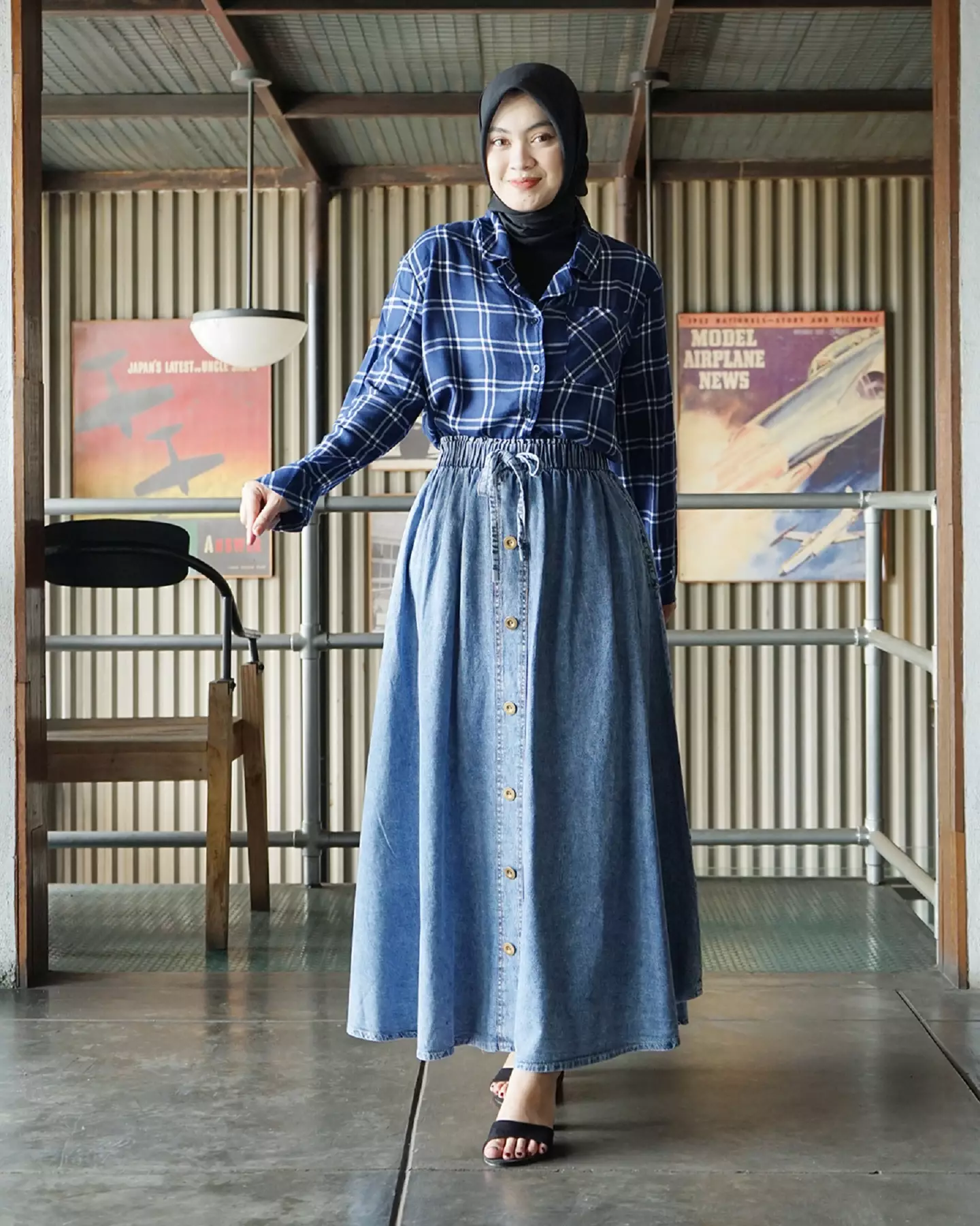 Jual LEZAHRASIGNATURE Flare Denim Skirt - Biru Snow Original 2026 ...
