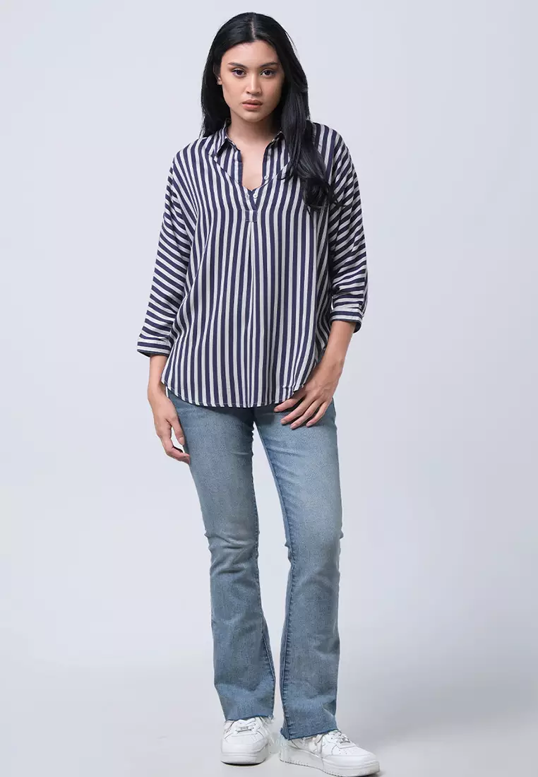 Jual LOGO JEANS Logo Jeans Kemeja Wanita Nylah Navy Grey Original 2024 | ZALORA Indonesia