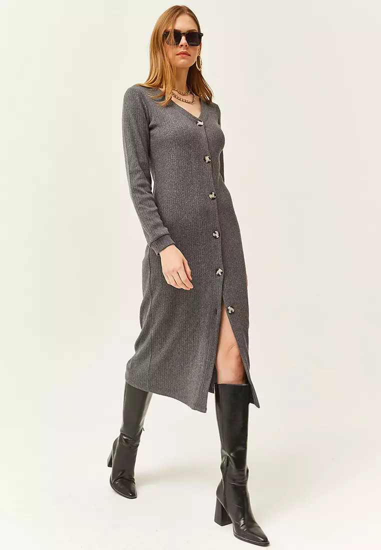 Buy Olalook V-Neck Buttoned Midi Dress 2025 Online | ZALORA Philippines