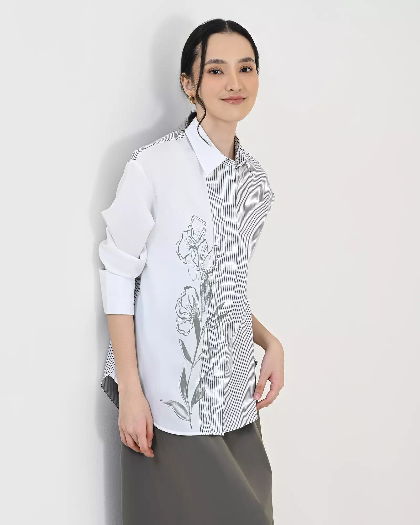 Jual geulis.id Geulis.id FENTALI SHIRT - Emerald Original 2024 | ZALORA ...