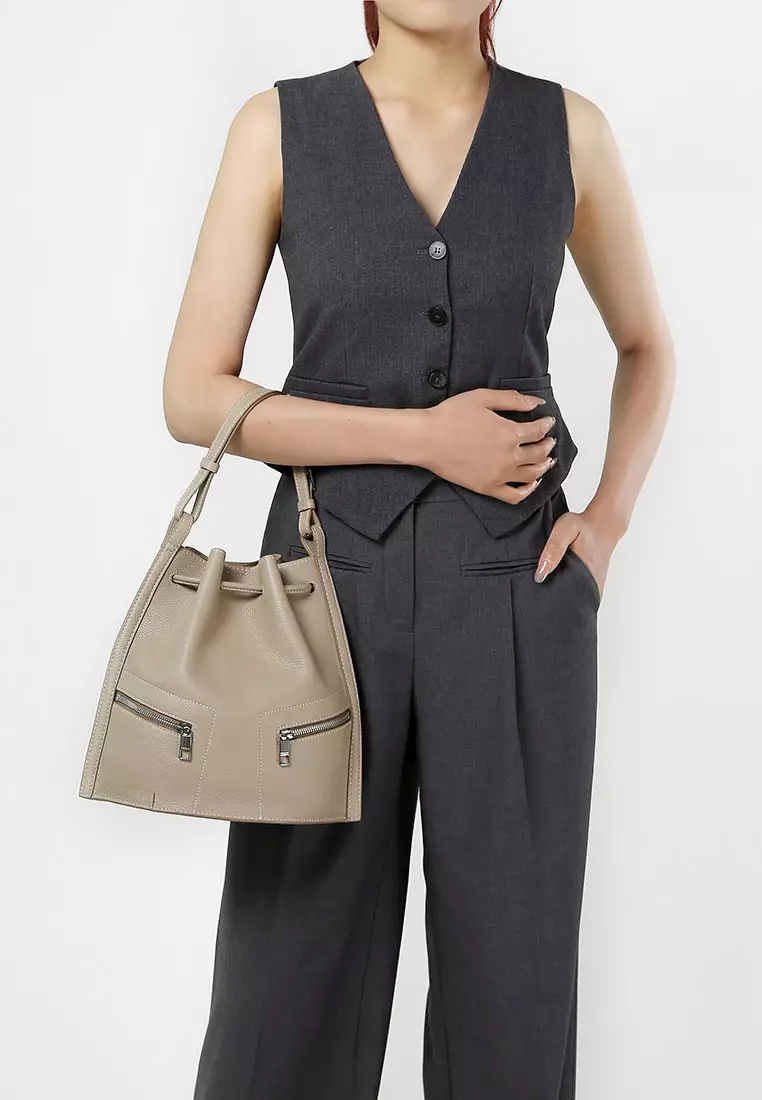 BERACAMY BERACAMY Ursula 2-Way Hobo Backpack Small - Toffee 2024 | Buy ...