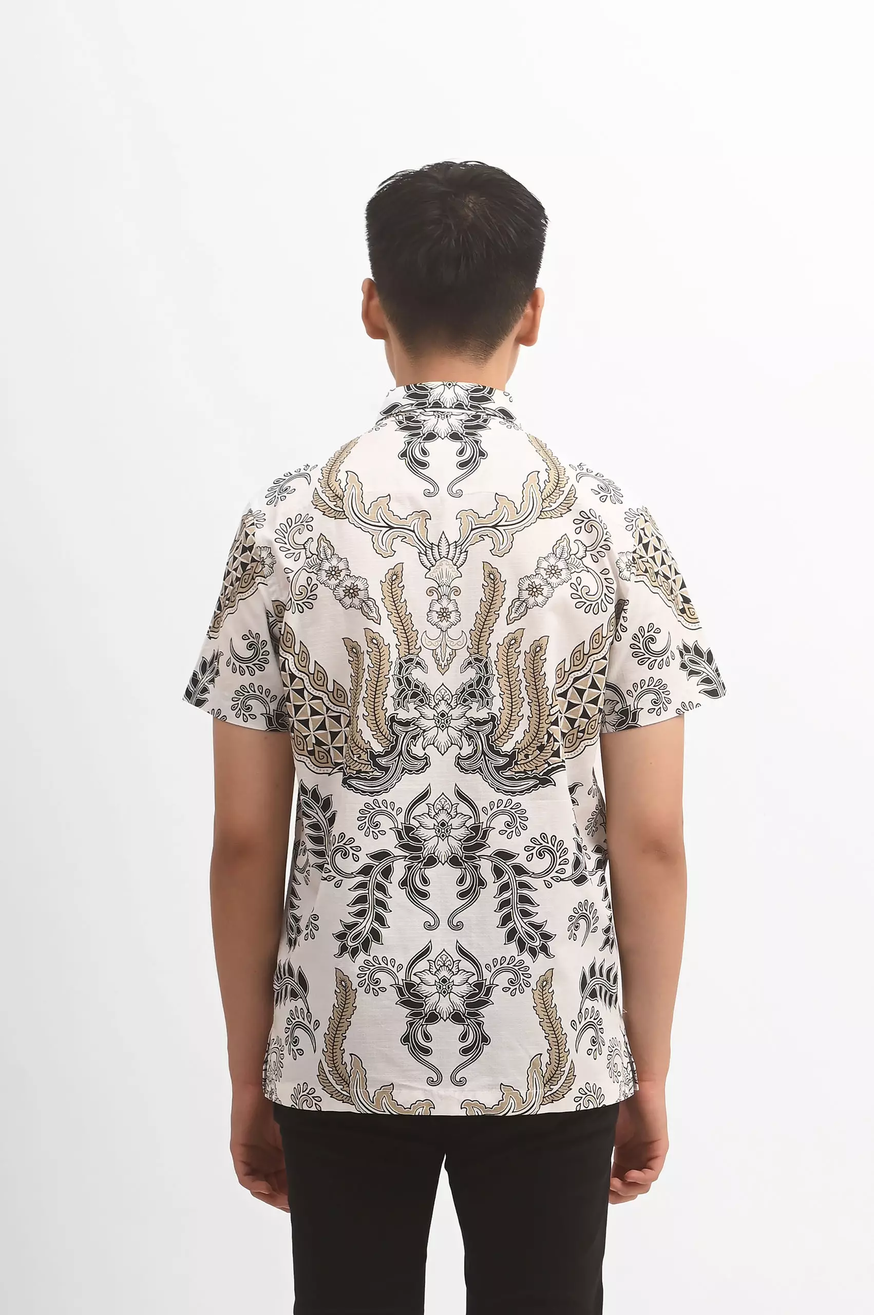 Jual Manzone MANZONE Kemeja Batik Lengan Pendek ATHARWA 02 - WHITE ...