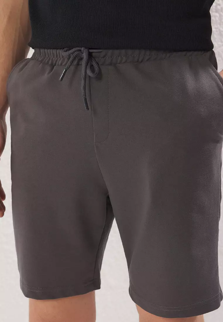 Buy Trendyol Regular Fit Basic Shorts 2026 Online | ZALORA