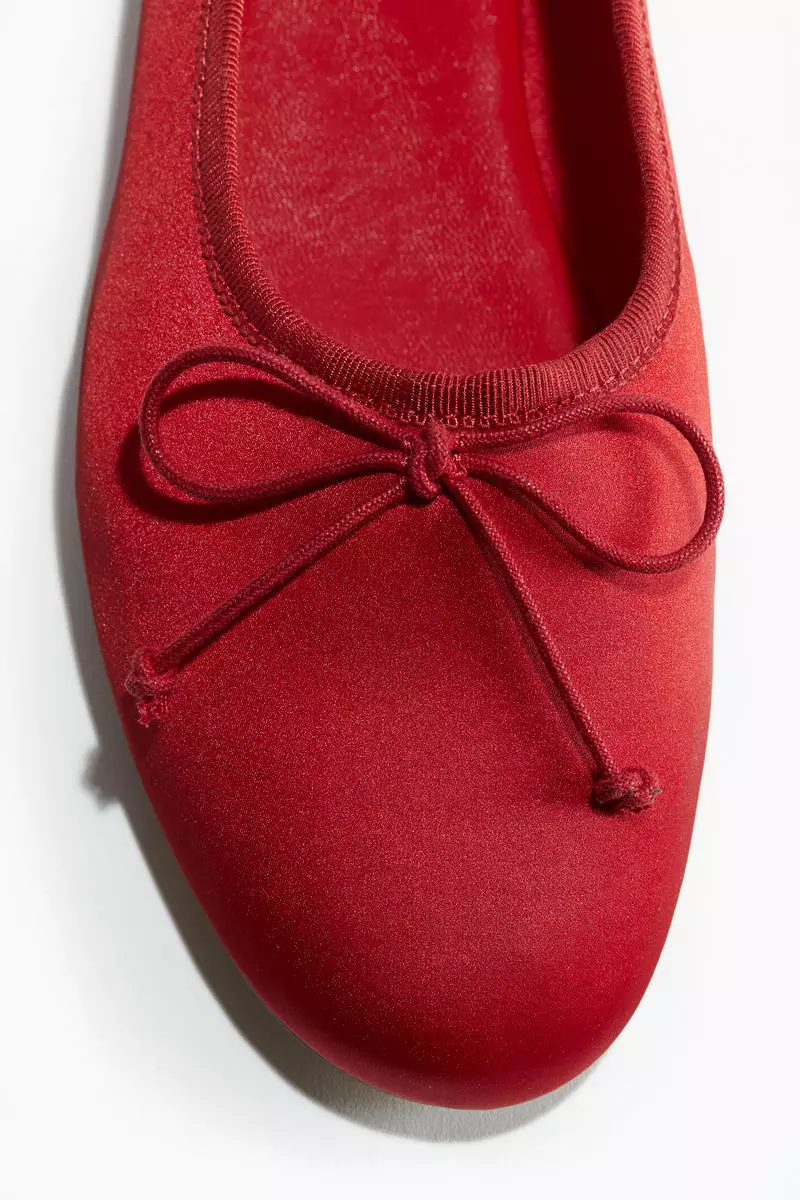 Buy H&M Ballet pumps Online | ZALORA Malaysia