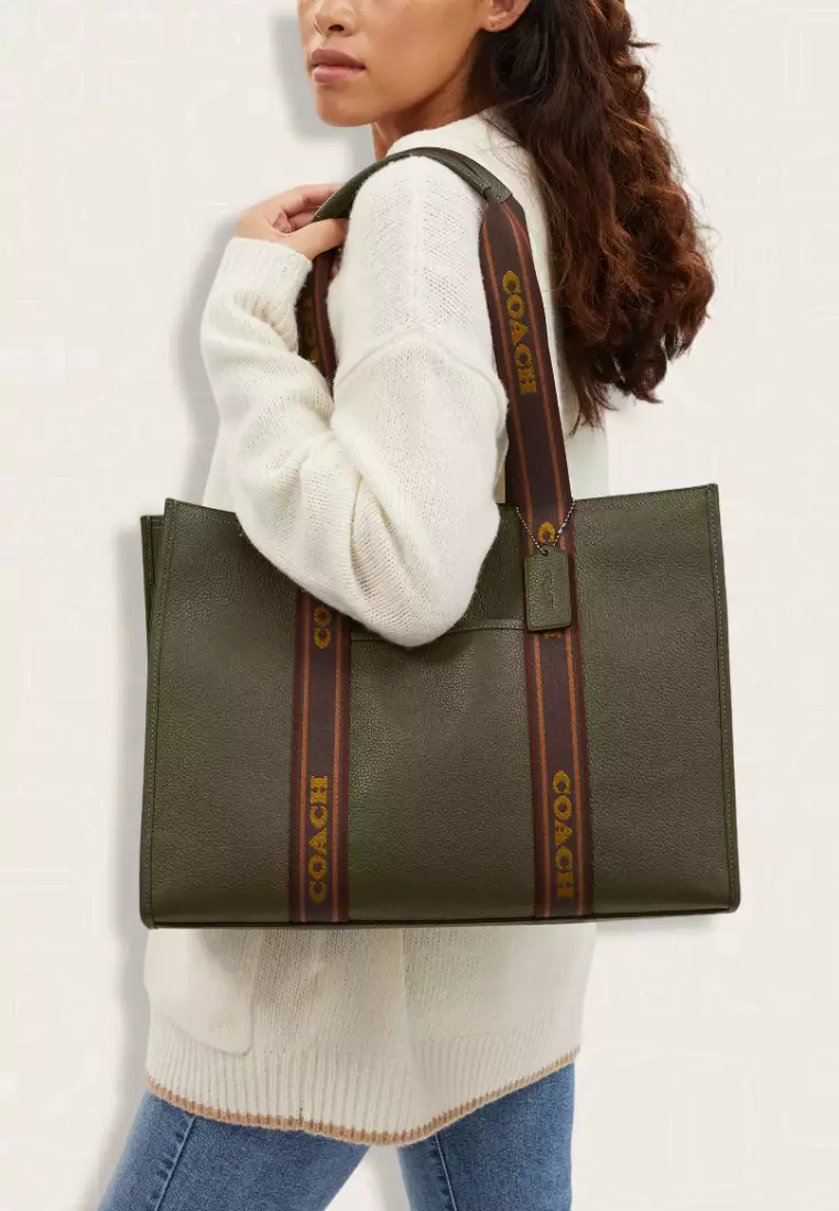 Jual Coach Coach Large Smith Tote Bag Olive Drab Original 2025 | ZALORA ...