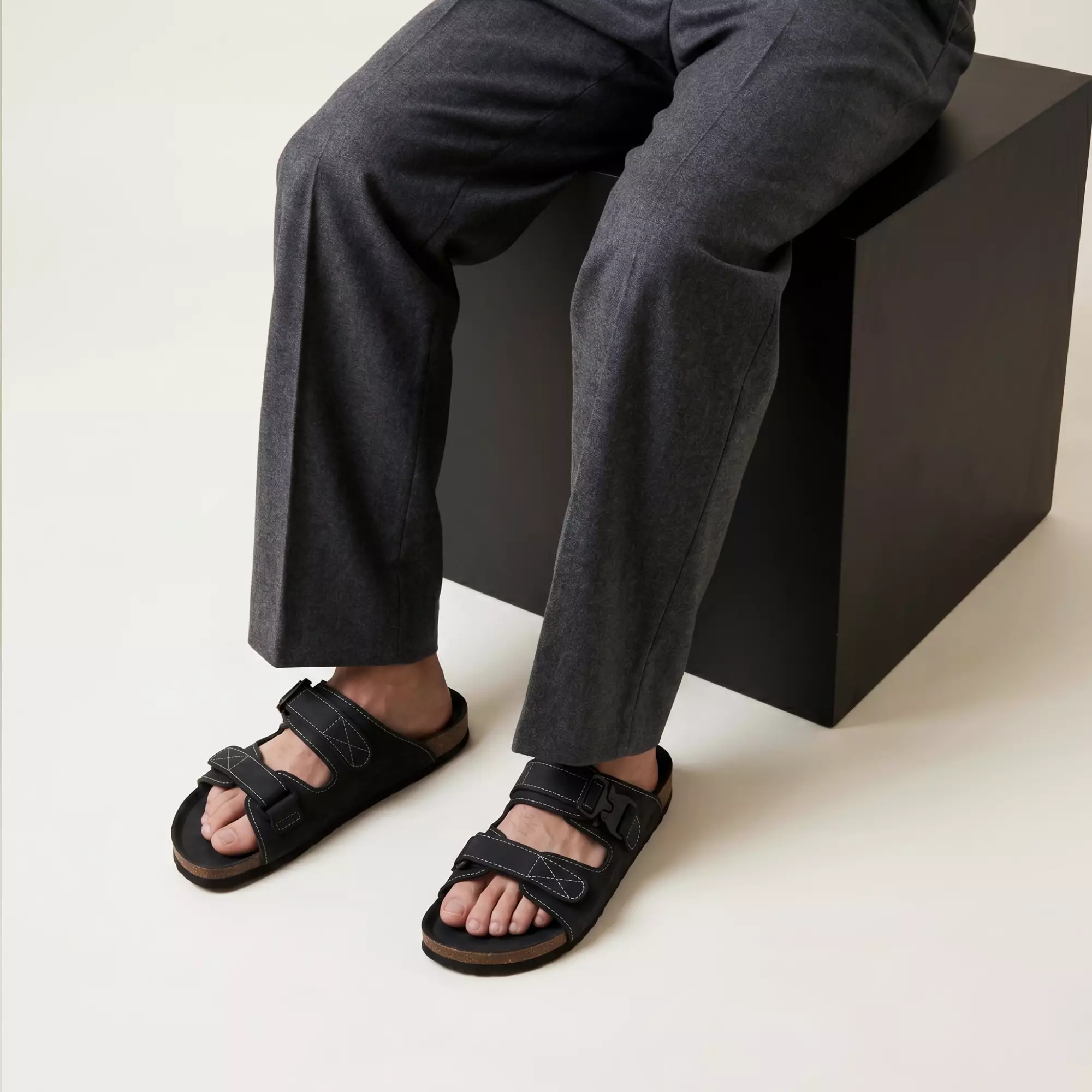 Jual Julaybib Rabat Cork - Black Nubuck Original 2026 | ZALORA Indonesia
