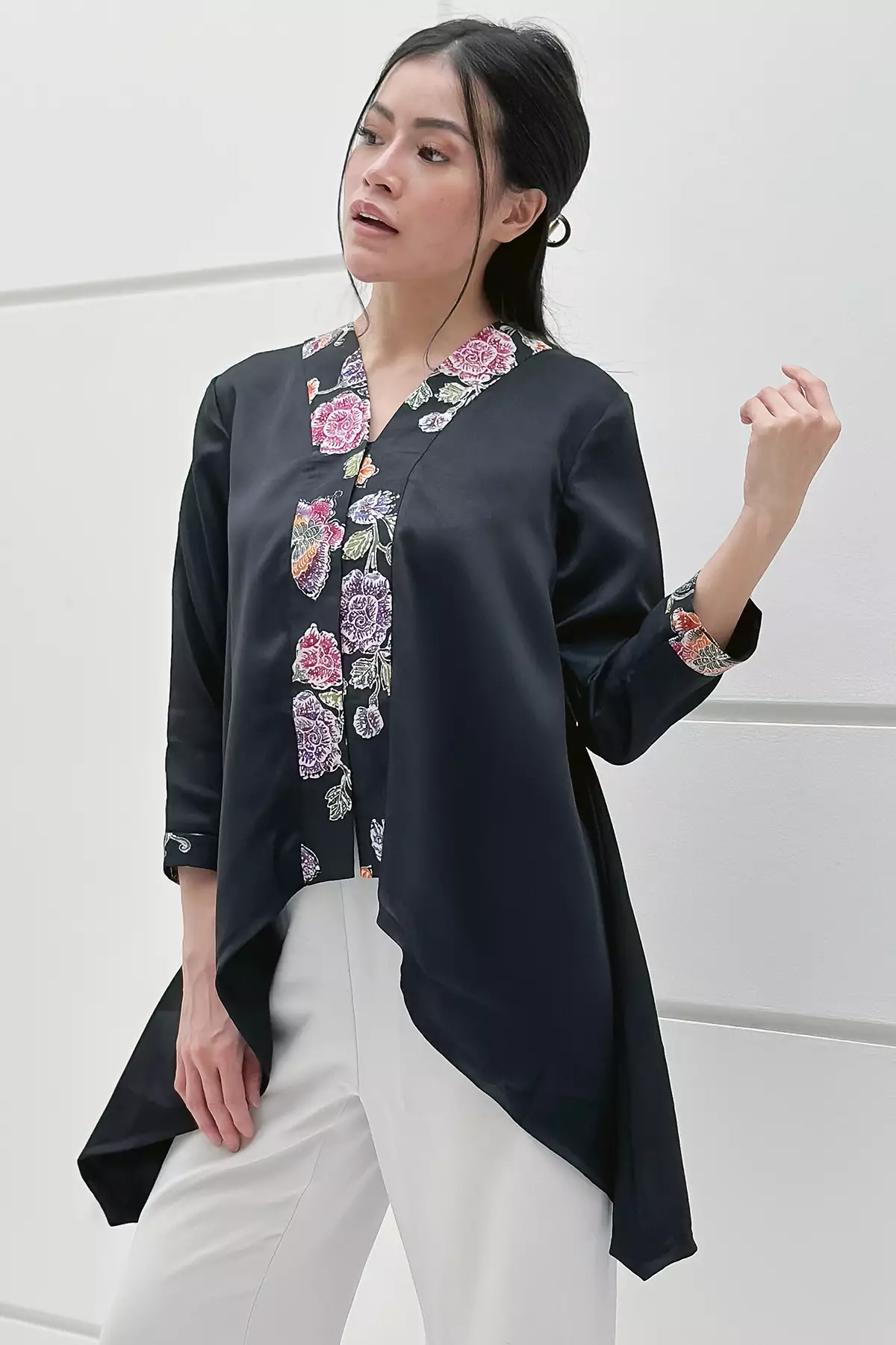 Kebaya Wanita Premium Model Terbaru Up to 80% - ZALORA