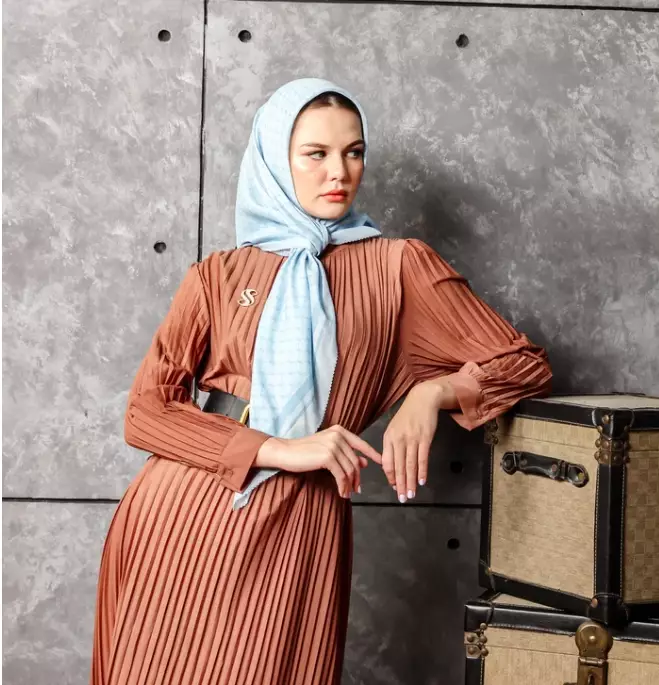 Jual Saiqa Signature Saiqa Signature Monogram Scarf Forget Me Not ...