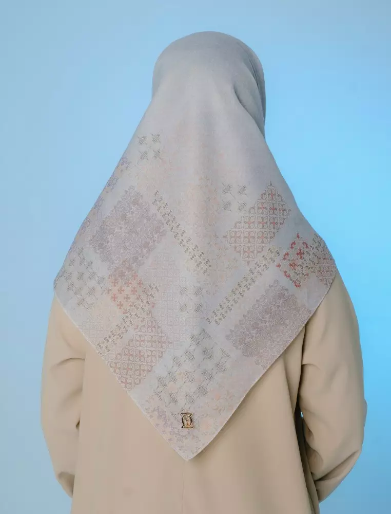 Jual ZOYA BARUNA Scarf Khaki - Kerudung Hijab Segiempat Motif With BOX - Bahan Nesla - Ukuran ...