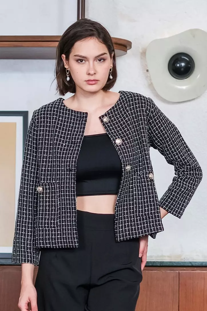 Jual Asiro Asiro MiyukiBlack Outwear Blazer Wanita Original 2025 ...