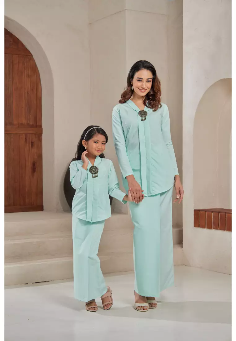 Buy Amar Amran Baju Kebaya Rokiah 2025 Online | ZALORA