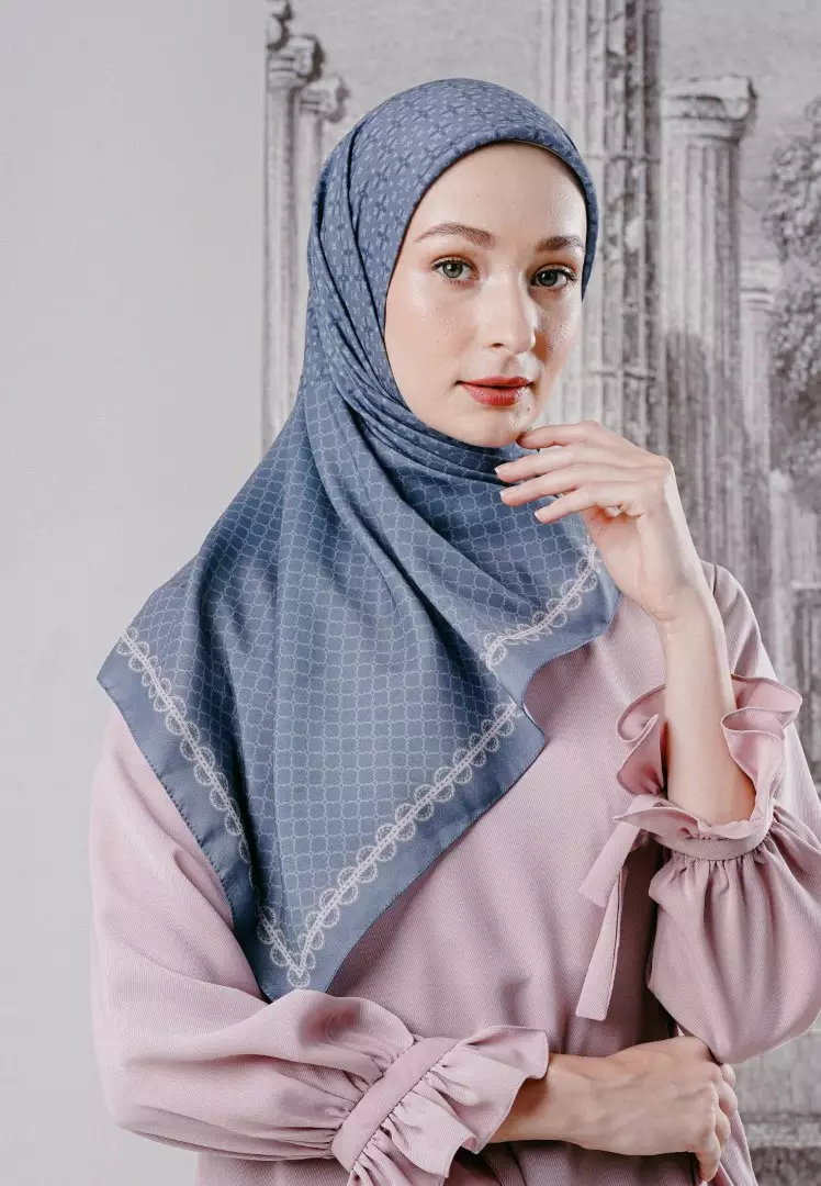 Jual ZOYA Zoya LUNARIA Scarf Blue - Kerudung Hijab Segiempat Motif With ...