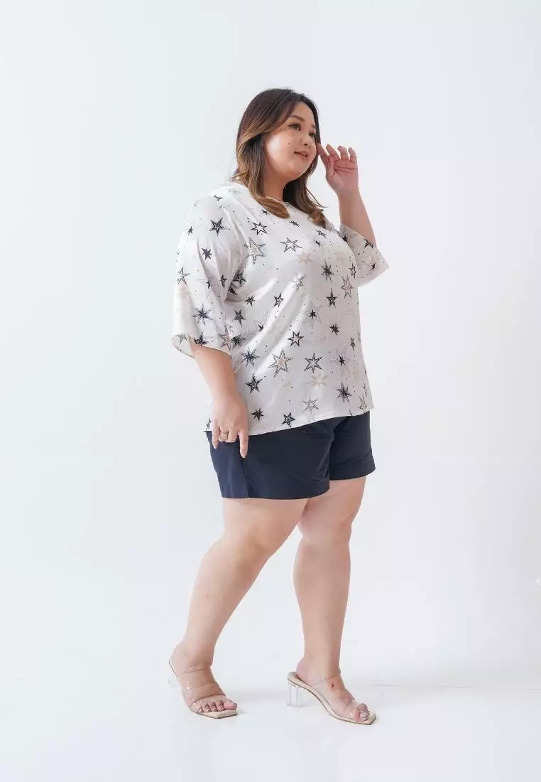 Jual Xtramiles Plus Size Blouse Hera Star Original 2025 | ZALORA Indonesia
