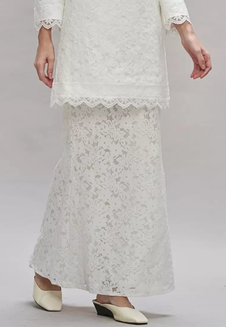 Buy Loveaisyah White Lace Modern Baju Kurung Hari Raya 2025 Online | ZALORA