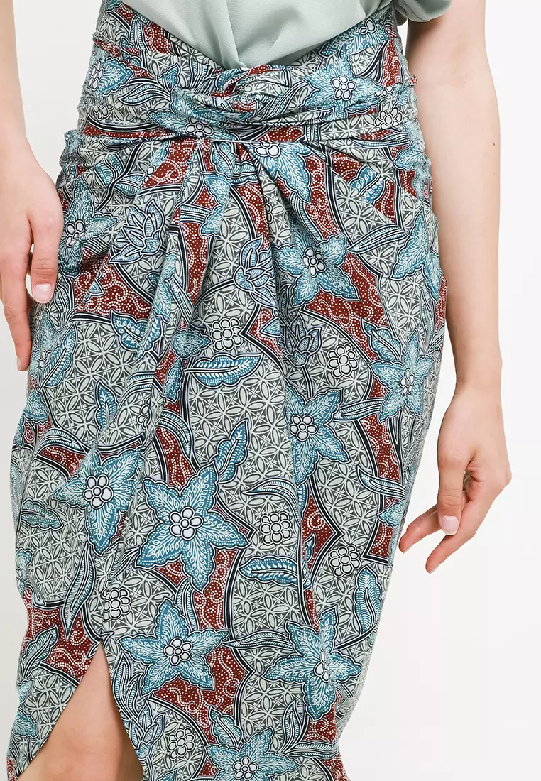 Jual Rianty Batik Rok Lilit Gavine Original 2024 | ZALORA Indonesia