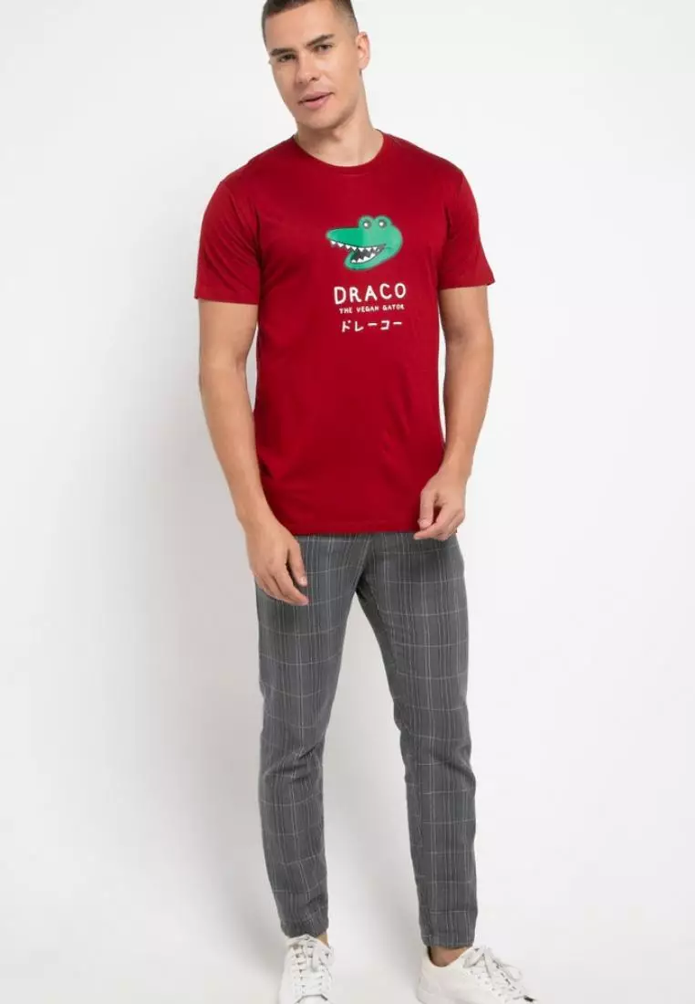 Jual Third Day MTF84 draco yawn maroon kaos pria maroon Original 2025 | ZALORA Indonesia
