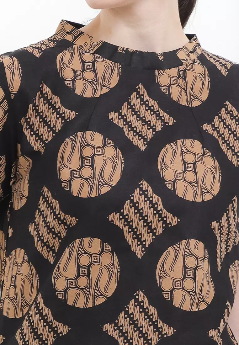 Jual Batik First Blouse Kupnat Turtle Cap-Slv Original 2026 | ZALORA ...