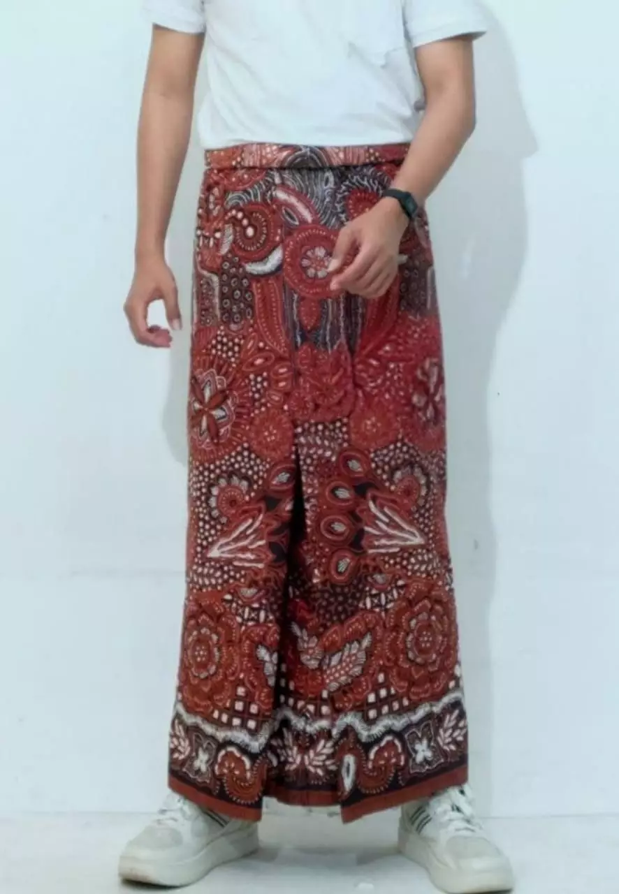 Jual Batik Mayung Sarung Batik Akmal Maron Premium MR Original 2025 | ZALORA Indonesia