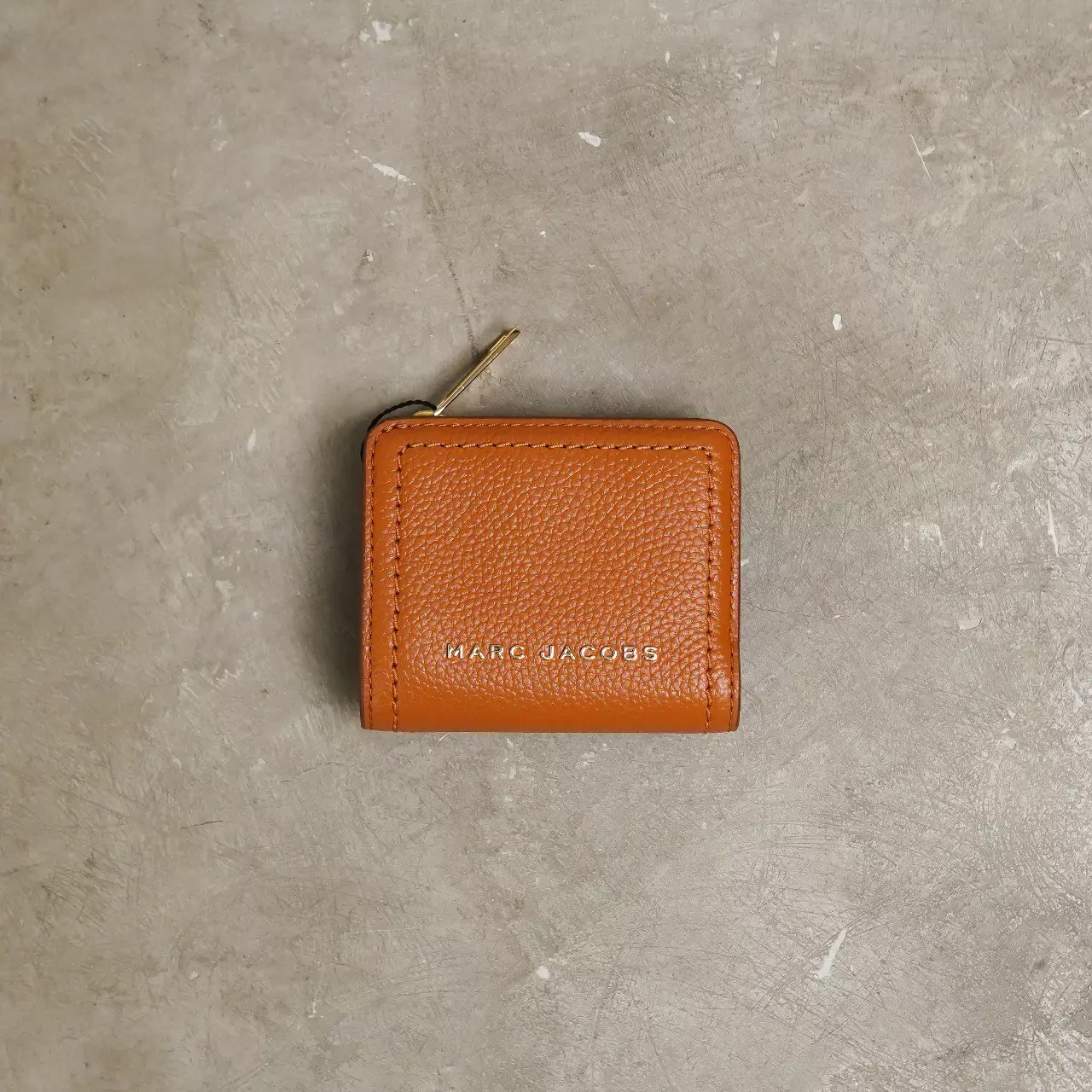 Jual Marc Jacobs Dompet MARC JACOBS LEATHER PLAIN CAMEL BIFOLD WALLET ...