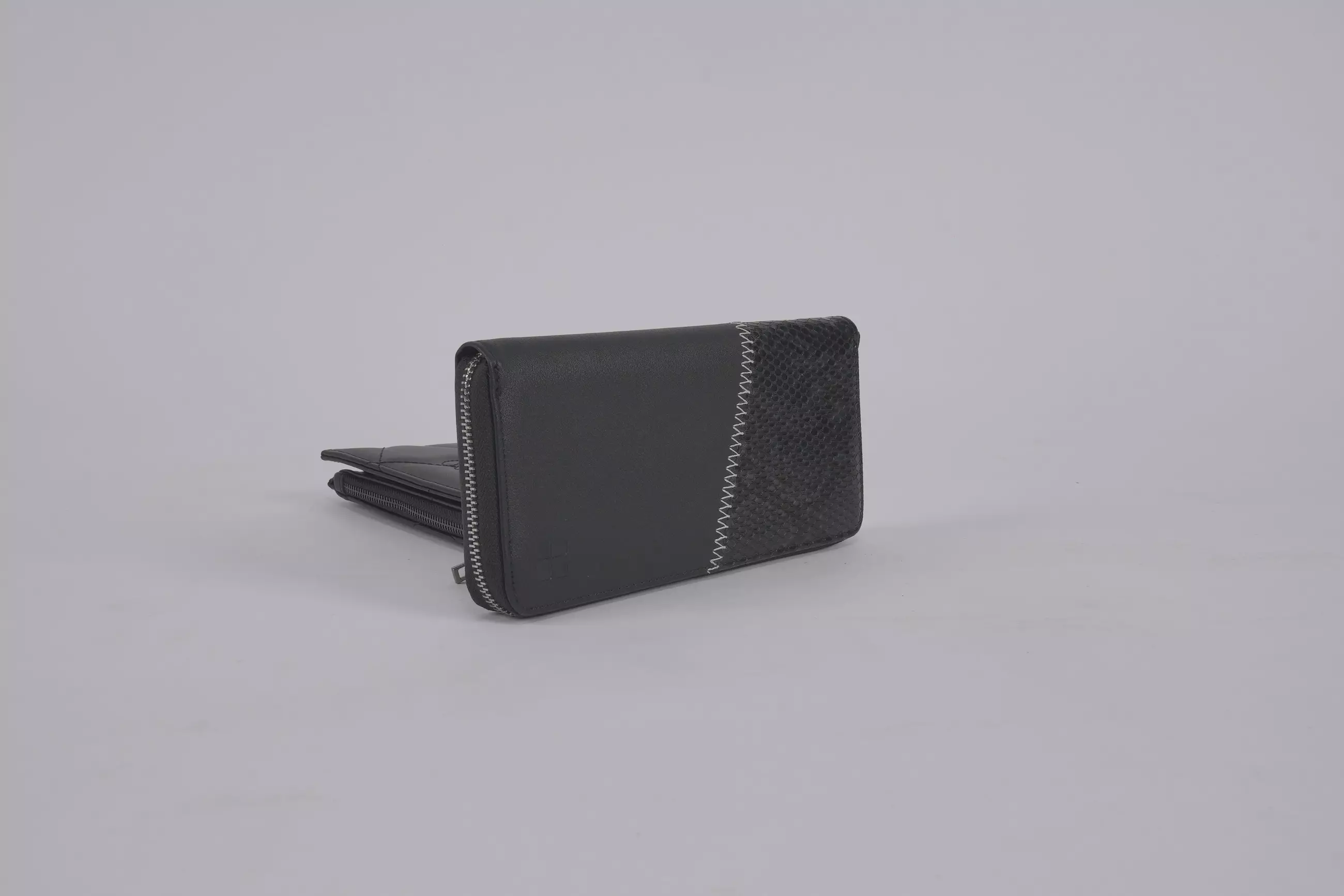 Jual Insight Insight Dompet Panjang Duality Ladies Wallet Long Black ...