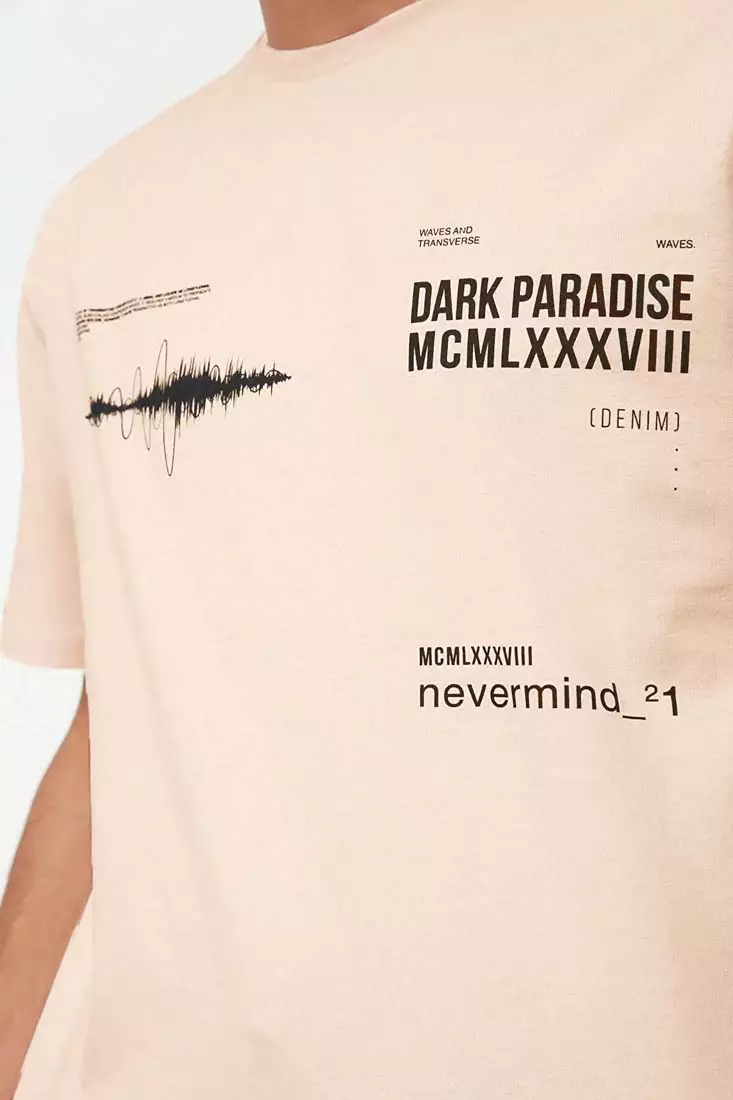 Buy Trendyol Relaxed/Comfortable cut, Crew Neck Text Printed T-Shirt ...