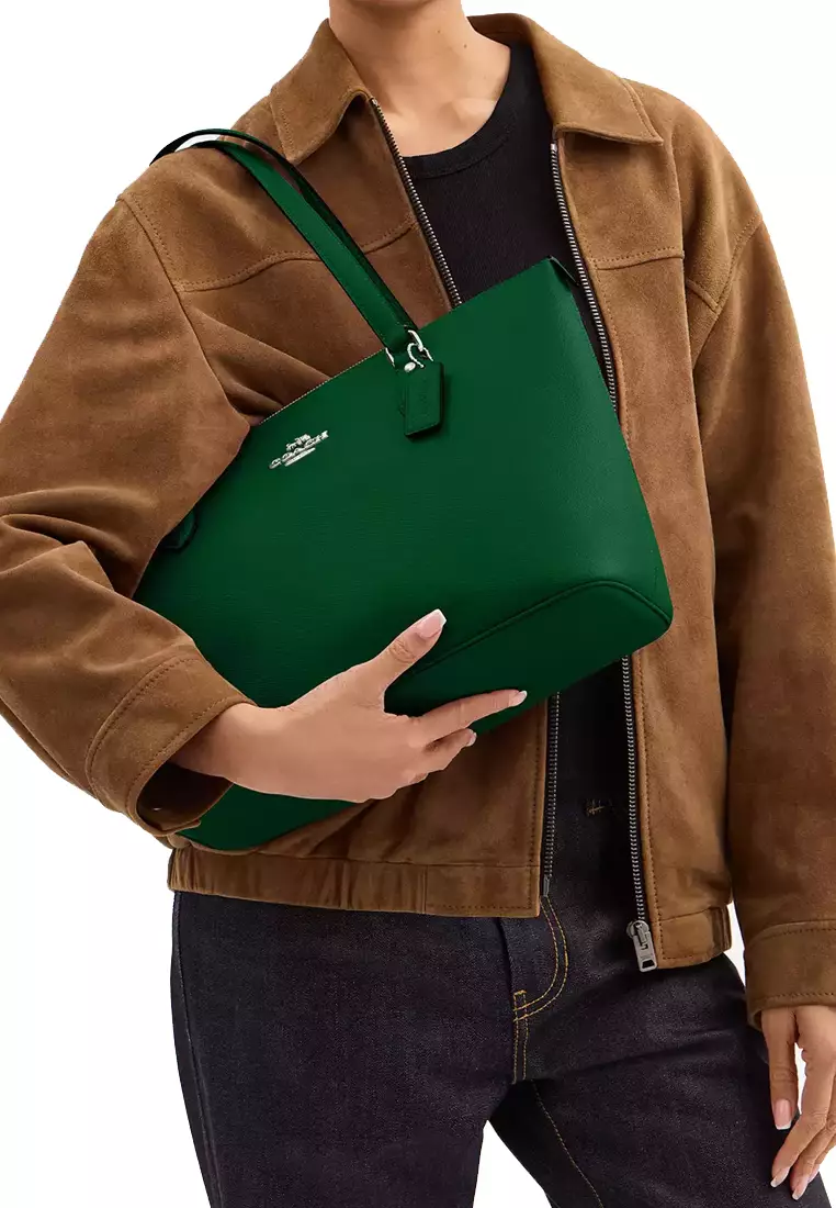 Buy Coach Gallery Tote Bag in Shamrock CV402 2025 Online | ZALORA ...
