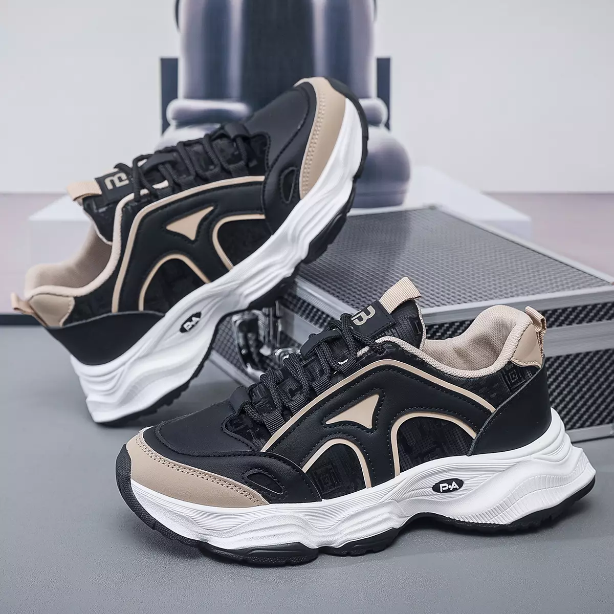 Jual LURAD Sepatu Pria Olahraga Sporty Sneakers Cowok Olahraga QN8802 ...