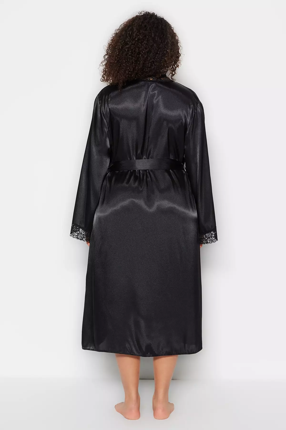 Buy Trendyol Plus Size Lace Robe 2024 Online Zalora